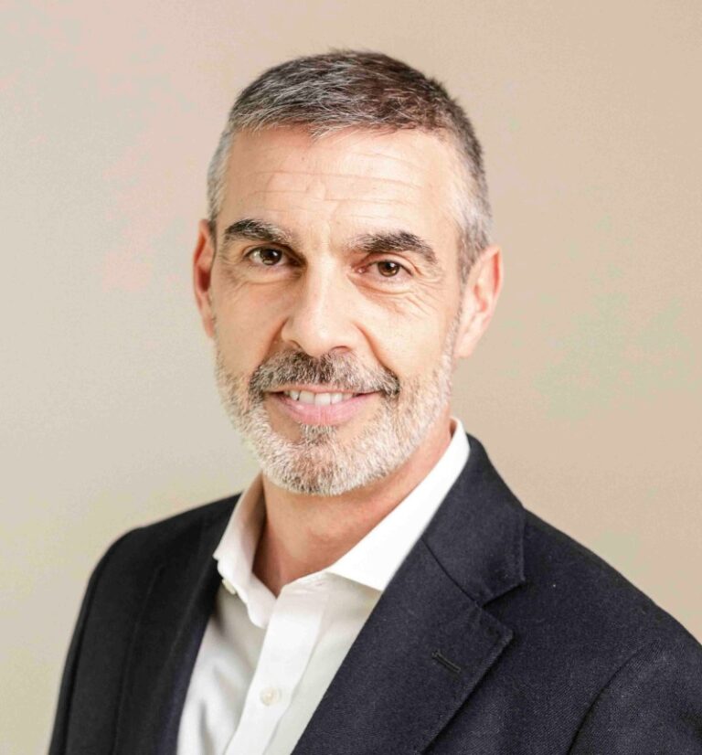 Abraham Martínez - Open Experience